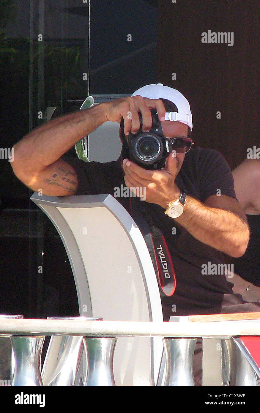 Louis Figo on holiday with his wife Helen Svedin Ibiza, Spain - 16.08. ...