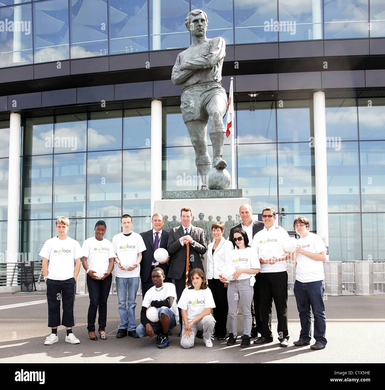 Sir Trevor Brooking, Major Phil Packer, Dawn Primarolo and Sir Steve ...