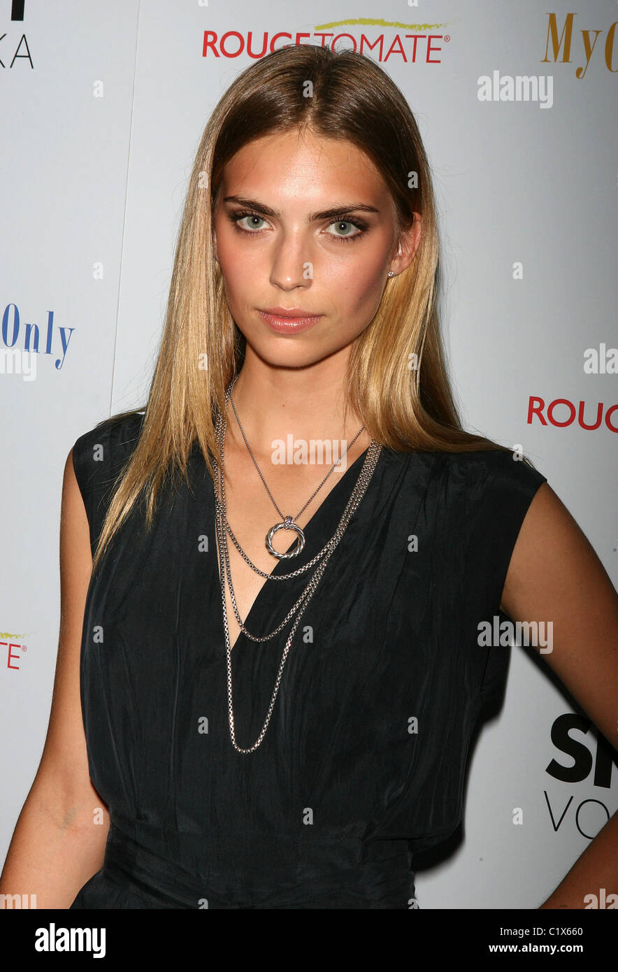 Emily Senko Premiere of 'My One And Only' at the Paris Theatre ...