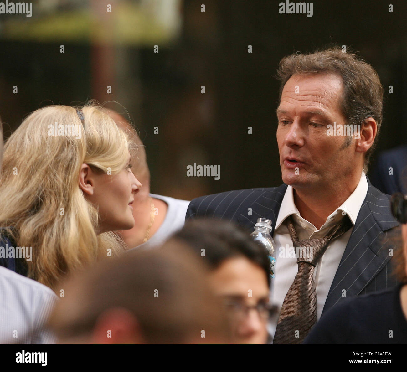 Harriet lester mark lester watching hi-res stock photography and images ...