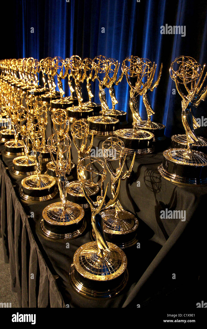 Emmy statues hi-res stock photography and images - Alamy