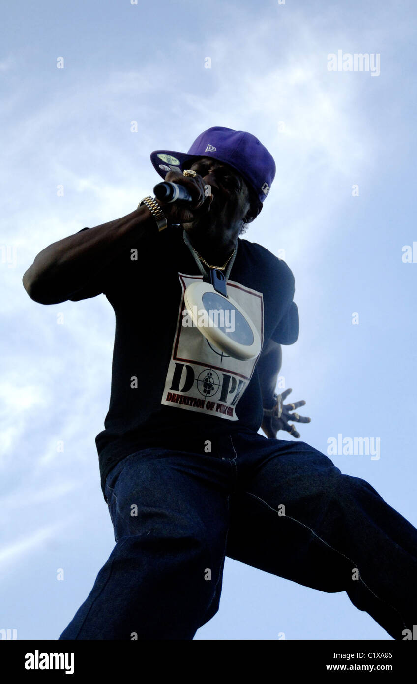 Flava flav hi-res stock photography and images - Alamy