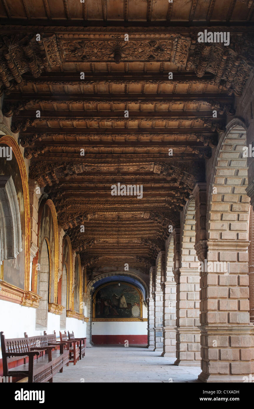 A colonnaded walkway inside the Inca Museum in Cusco, Peru Stock Photo ...