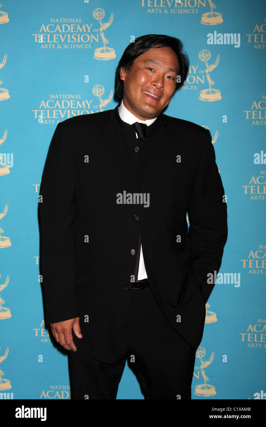 Ming tsai hi-res stock photography and images - Alamy