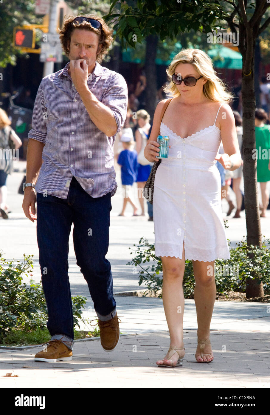 Jane Krakowski and boyfriend Robert Godley take a Sunday stroll ...