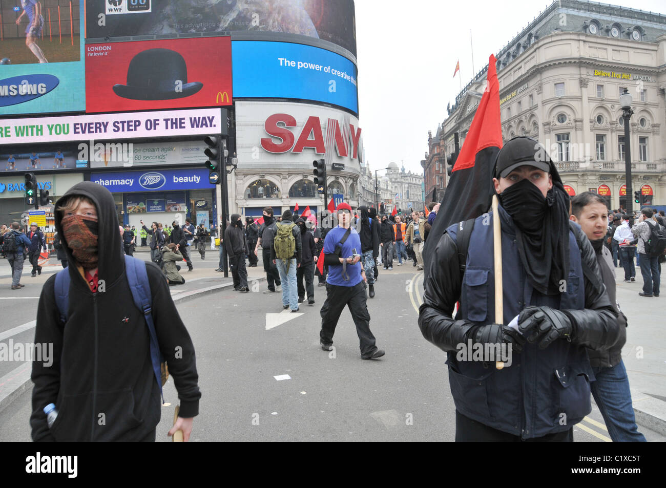 Anarchists anarchy hi-res stock photography and images - Alamy