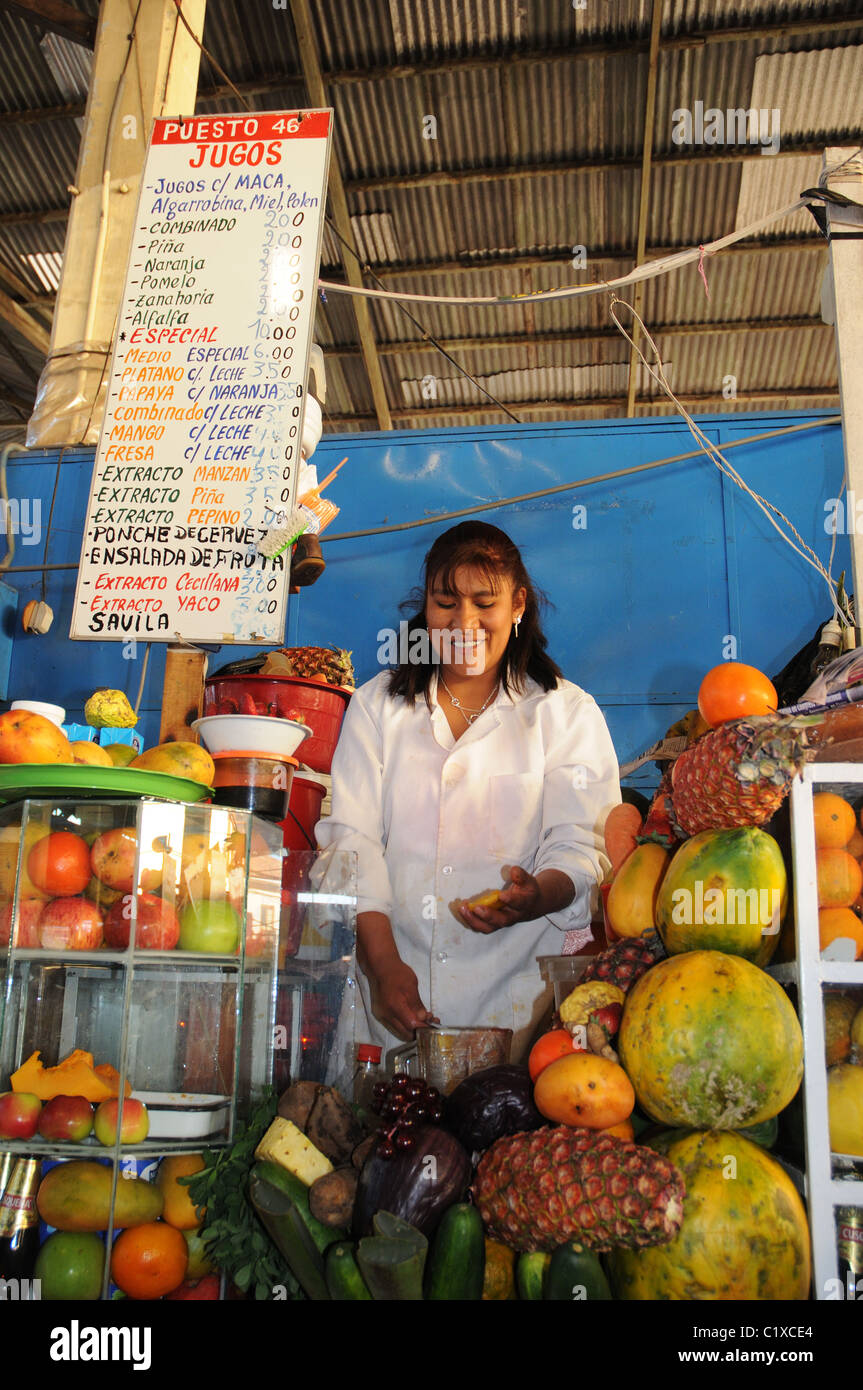 Cusco peru market hi-res stock photography and images - Alamy