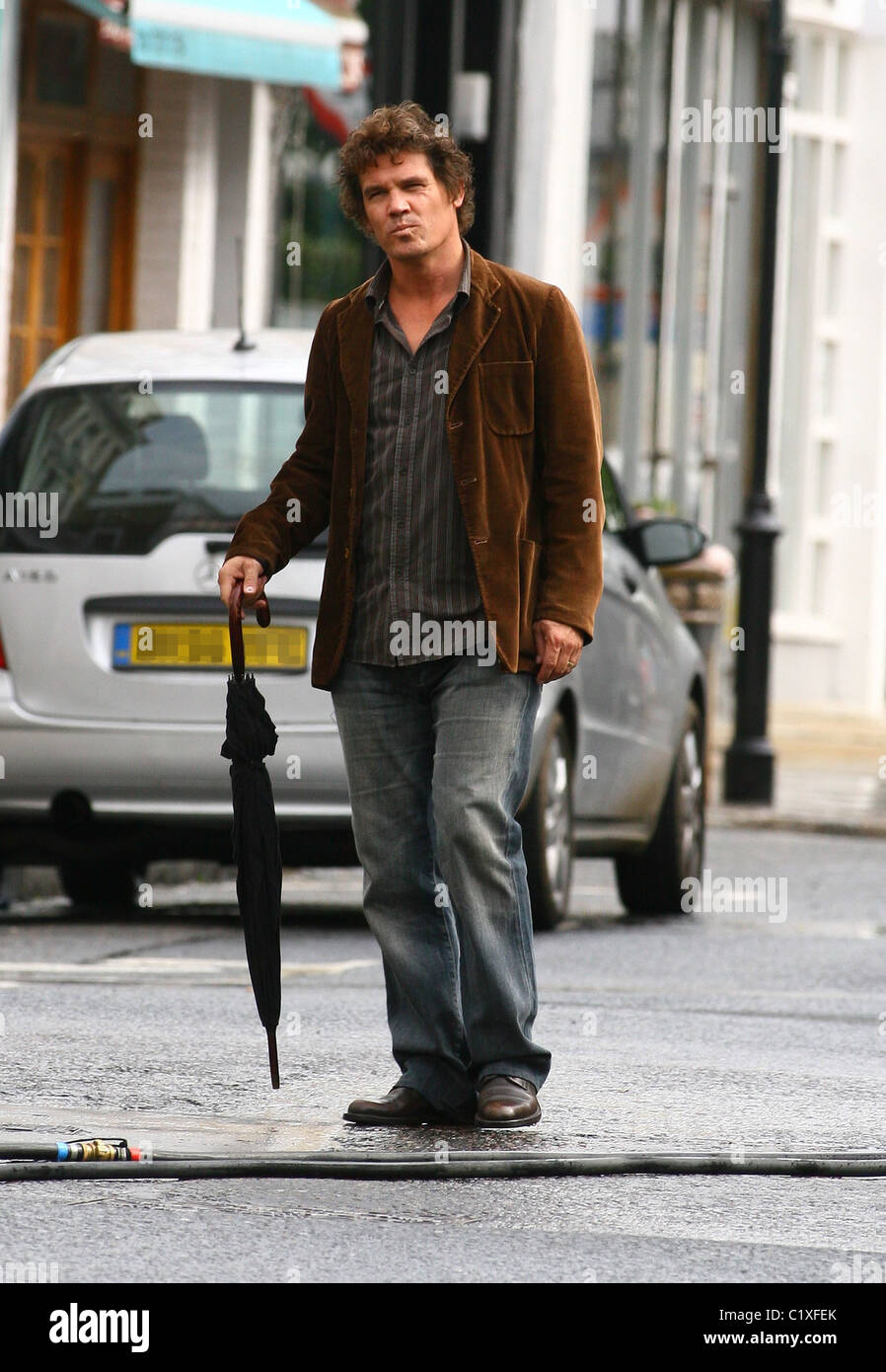 Josh Brolin on the set of the 'Untitled Woody Allen London Project ...