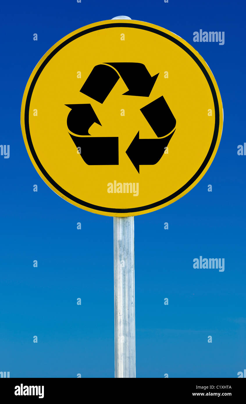 Recycle symbol on road sign hi-res stock photography and images - Alamy