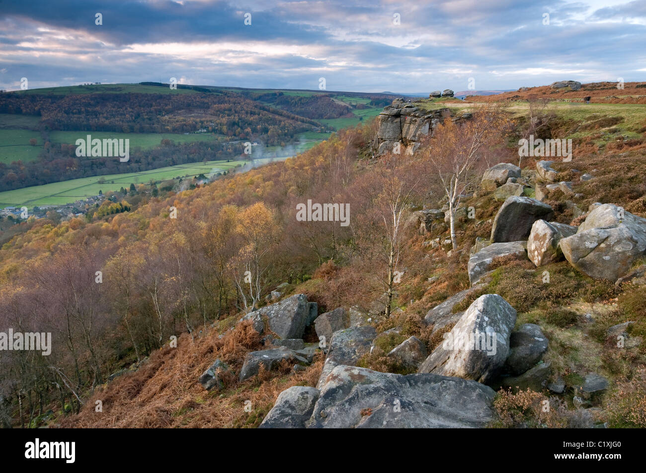 Gritstone rock formations at Froggatt Edge, Peak District, Derbyshire ...