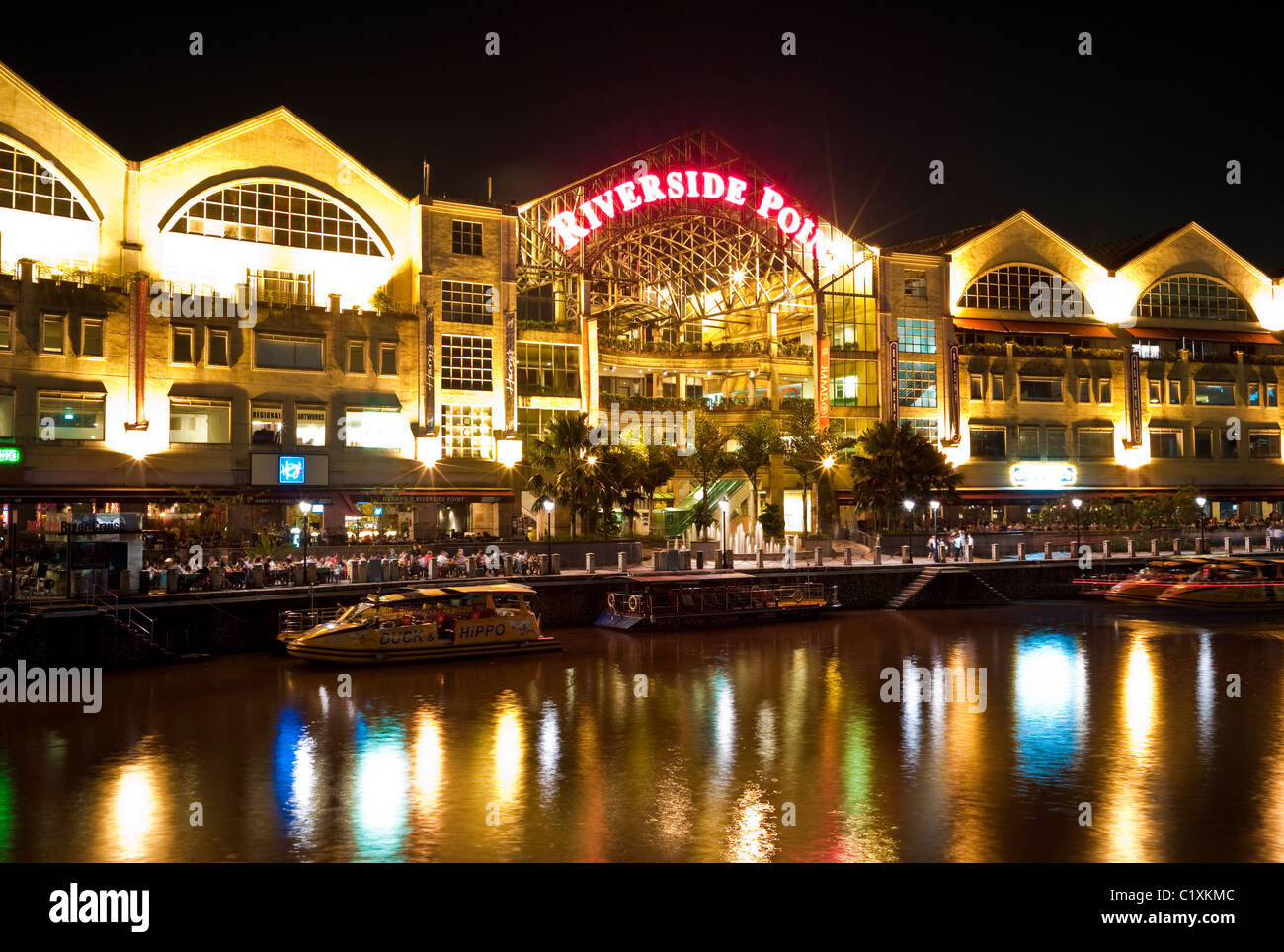 Riverside Point, Clarke Quay at night Stock Photo - Alamy