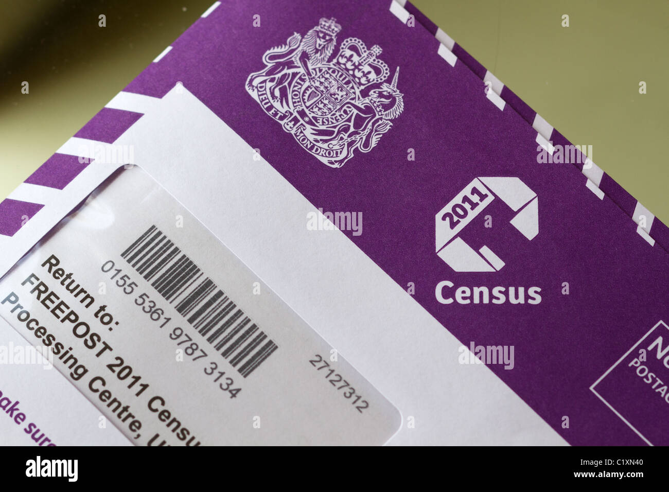 Return envelope hi-res stock photography and images - Alamy