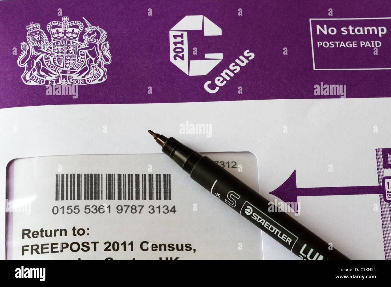 Return envelope hi-res stock photography and images - Alamy