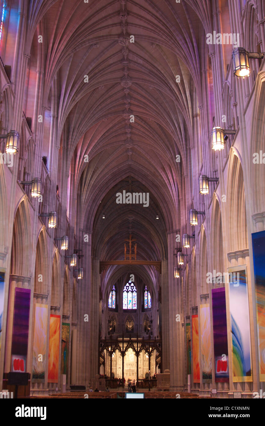 National cathedral washington interior hi-res stock photography and ...