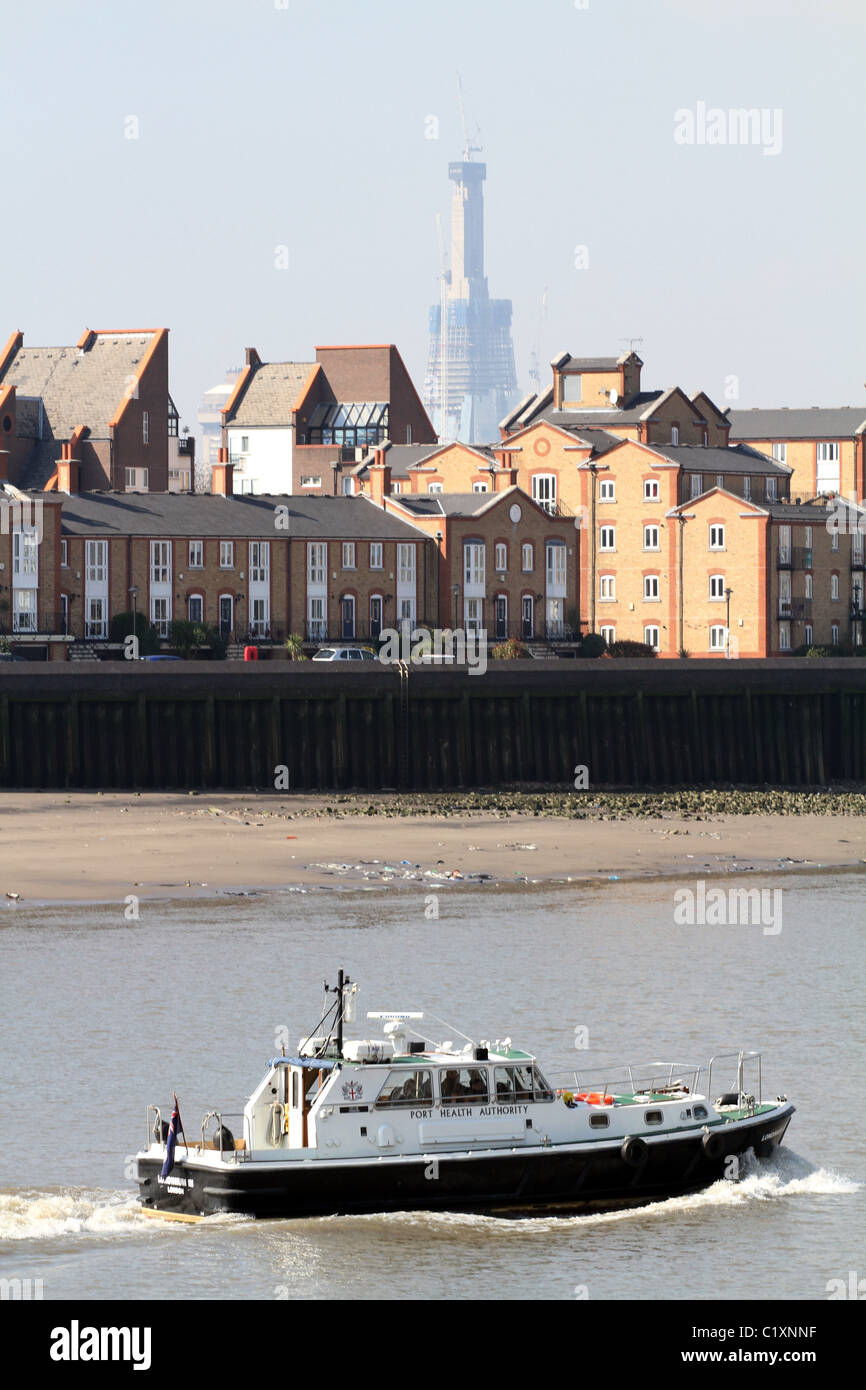 FERRY SAILS ALONG RIVER THAMES WITH SHARD, TALLEST BUILDING IN UK, IN ...