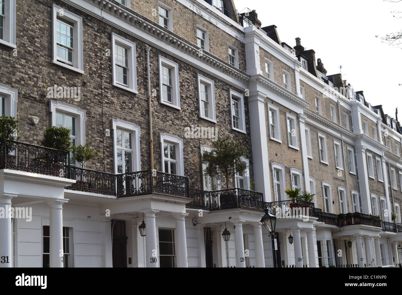 Traditional facades in Thurloe Square, Knightsbridge ARTIFEX LUCIS ...