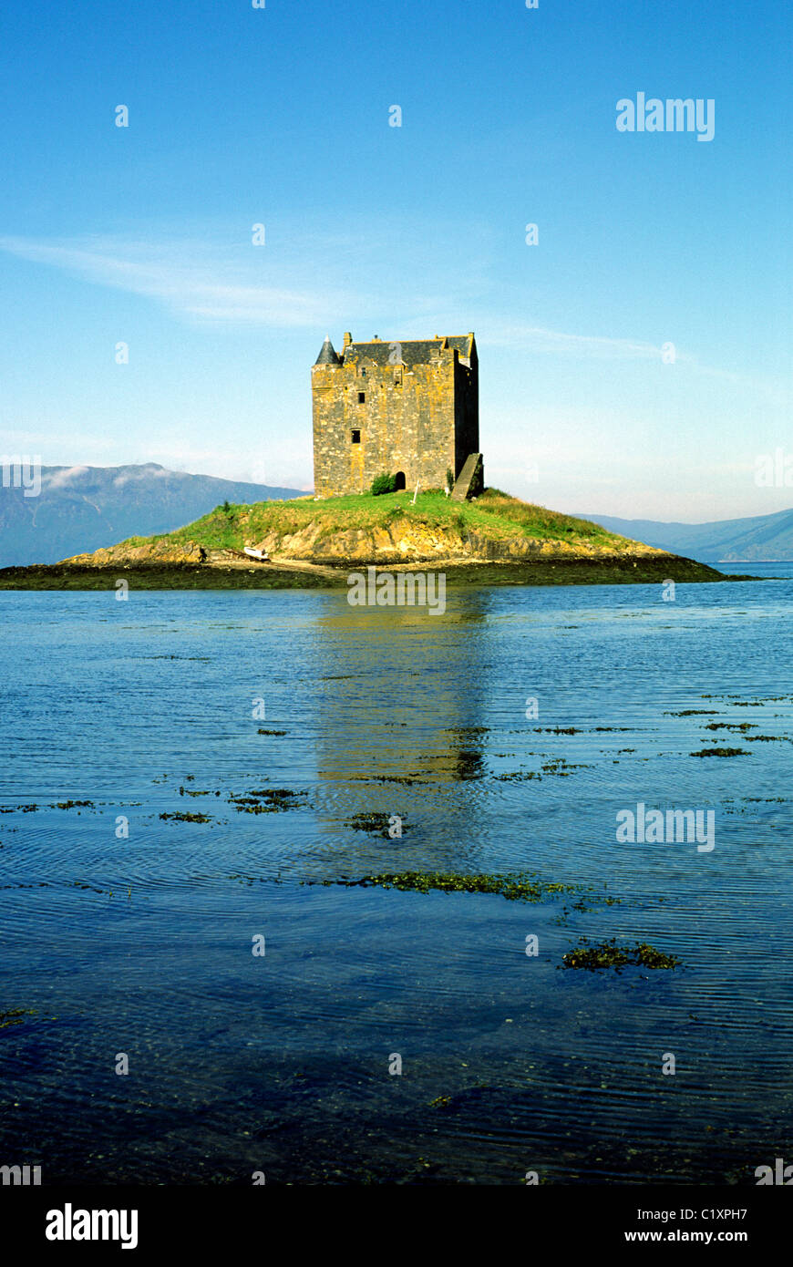 Castle Stalker, Loch Linnhe, Scotland, Scottish island castles medieval ...