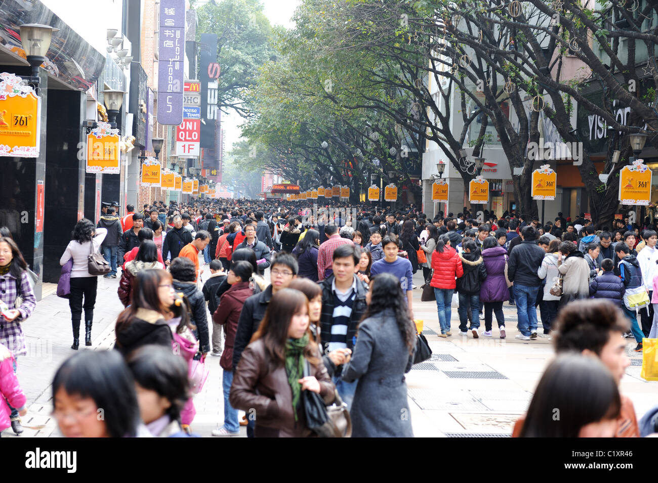 Guangzhou Street Stock Photos & Guangzhou Street Stock Images - Alamy