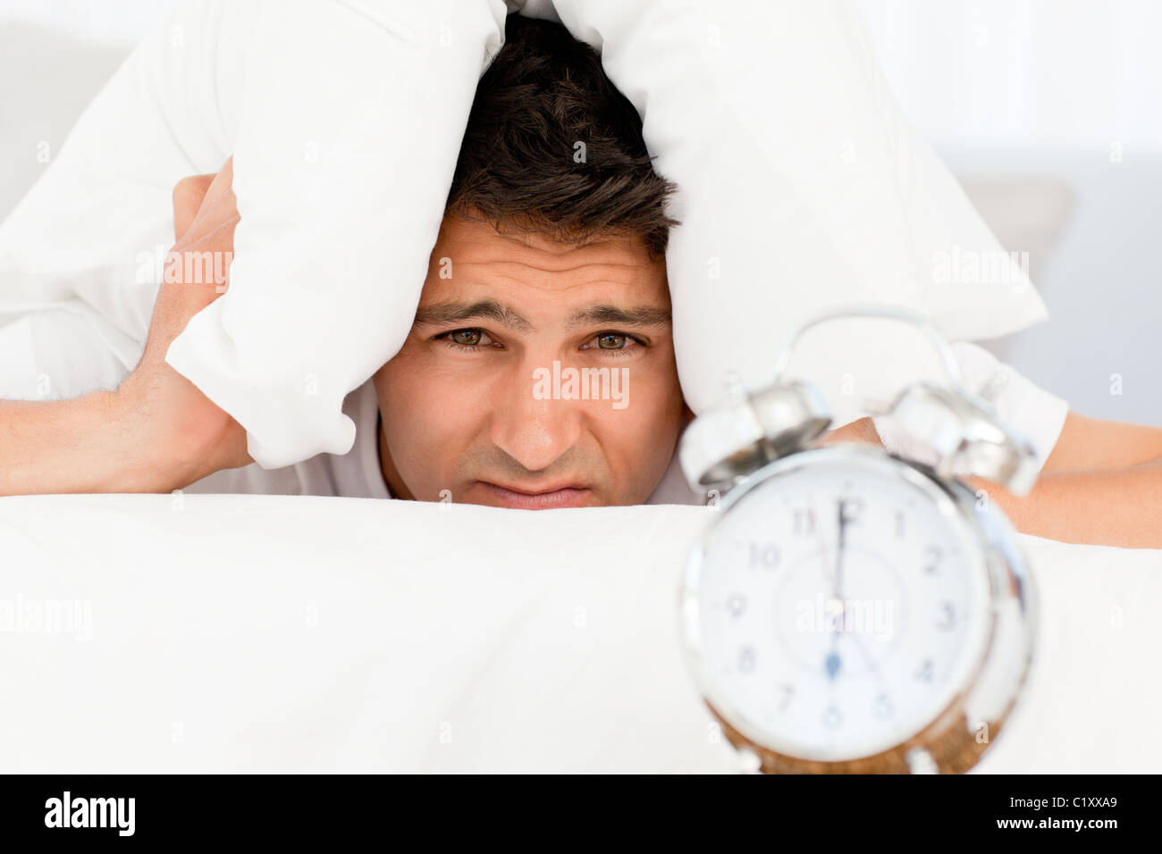 Waiting under clock hi-res stock photography and images - Alamy
