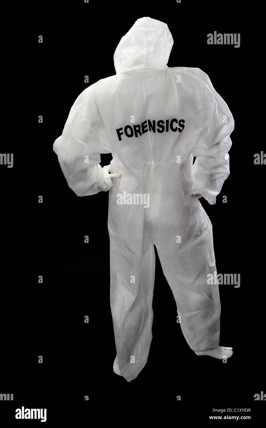 Crime forensics protective clothing hi-res stock photography and images ...