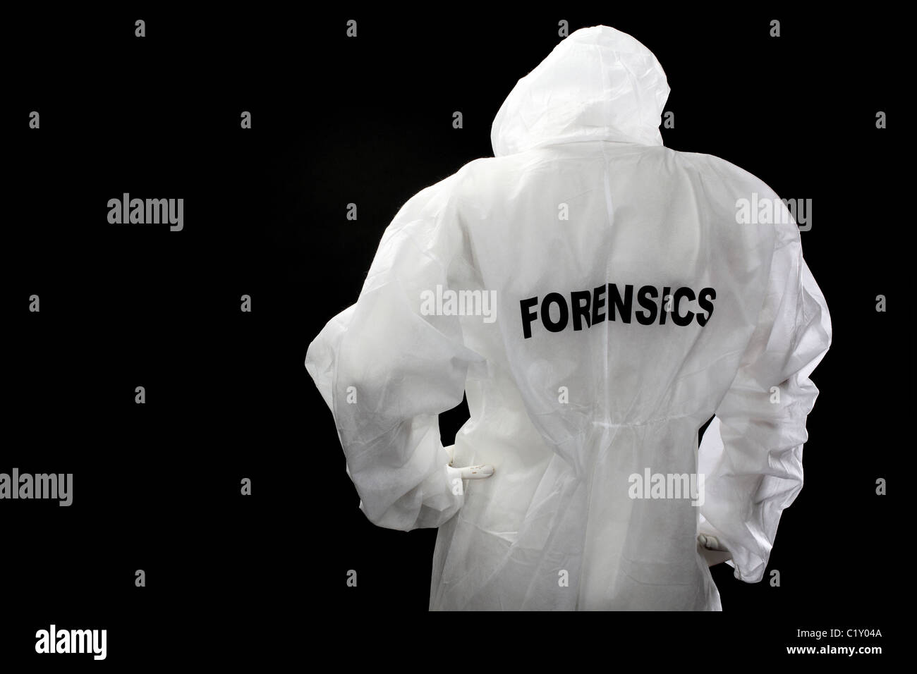 Forensic officers looking hi-res stock photography and images - Alamy