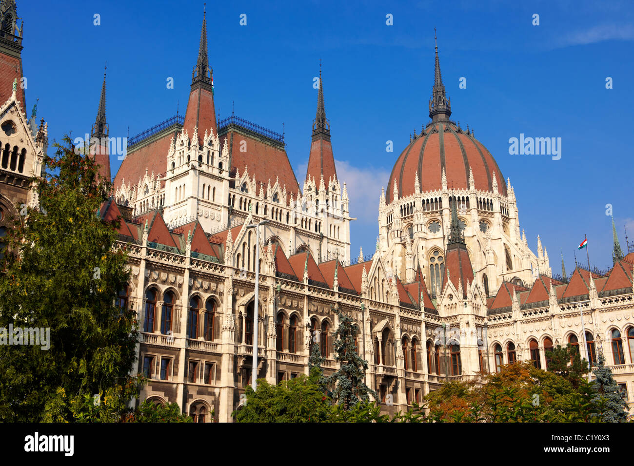 Hungarian national assembly hi-res stock photography and images - Alamy