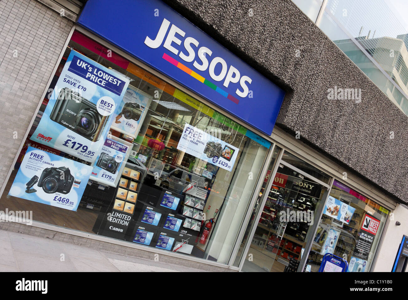 Jessops logo hi-res stock photography and images - Alamy