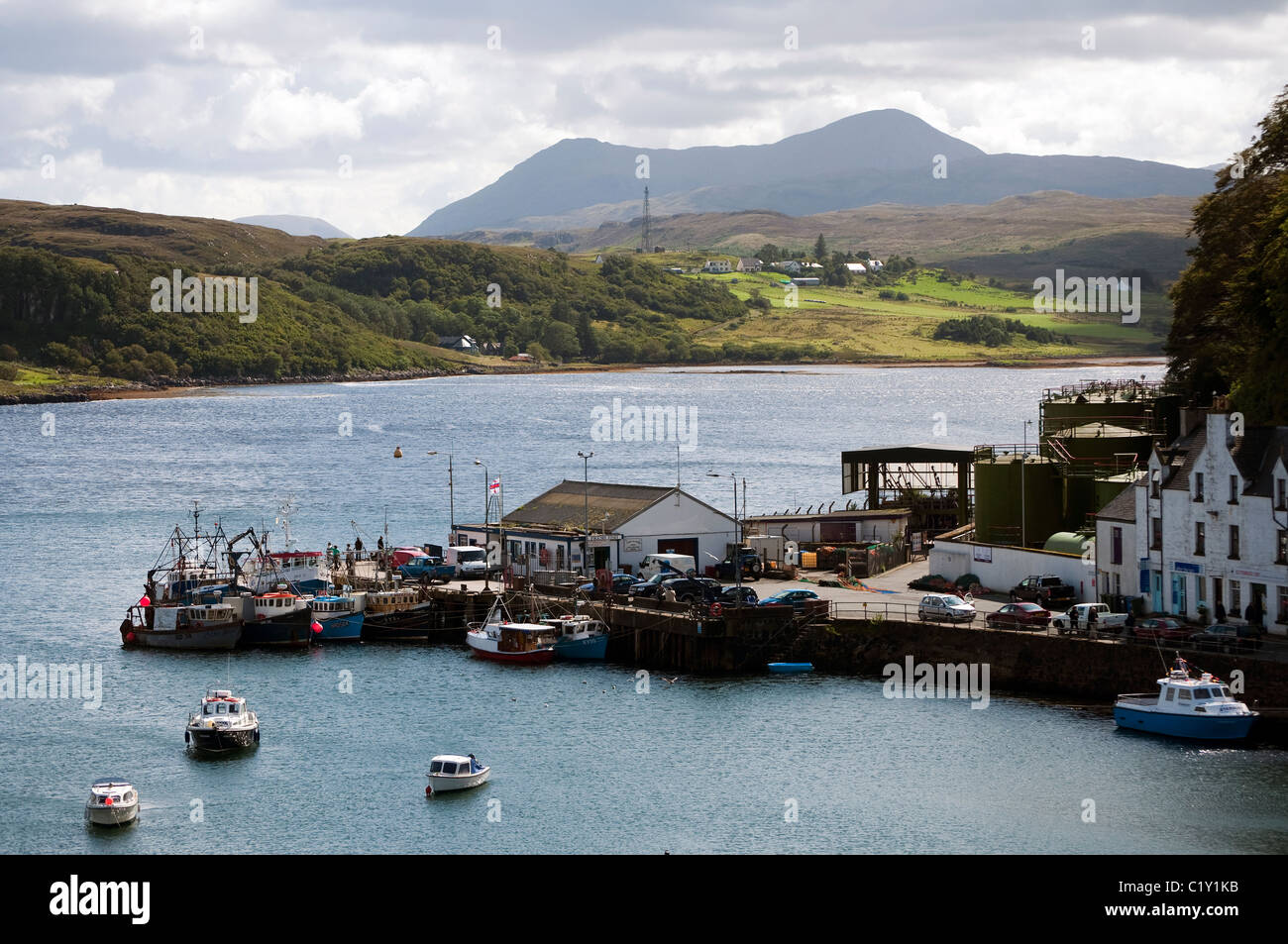 Portree Harbour on the Isle of Skye Stock Photo - Alamy