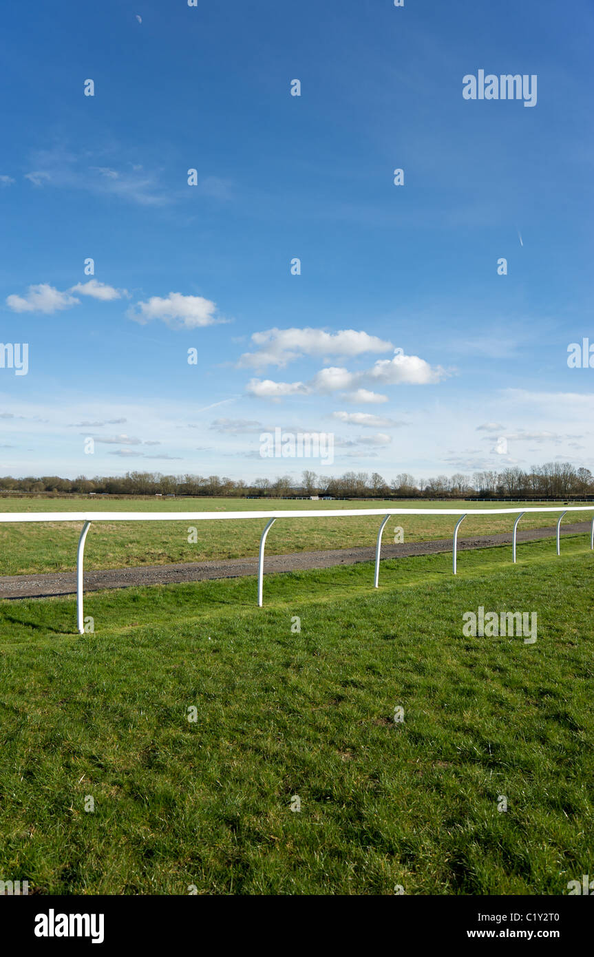 Stratford upon avon racecourse hi-res stock photography and images - Alamy
