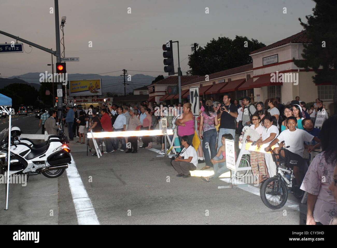 Scenes outside the Michael Jackson's funeral service held at Glendale ...