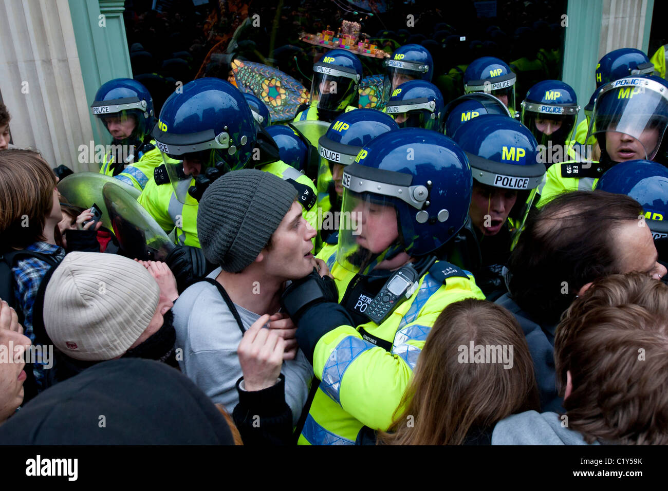 UK Uncut stage a protest which starts off with dancing in Oxford Circus ...