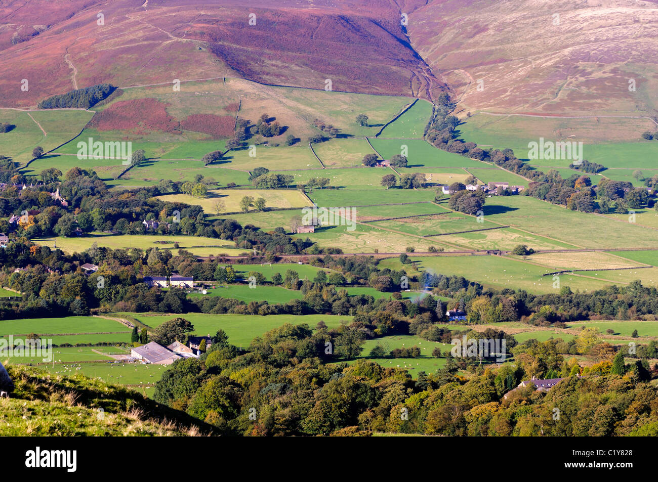 Hope Valley in Peak District National Park Derbyshire England Stock ...