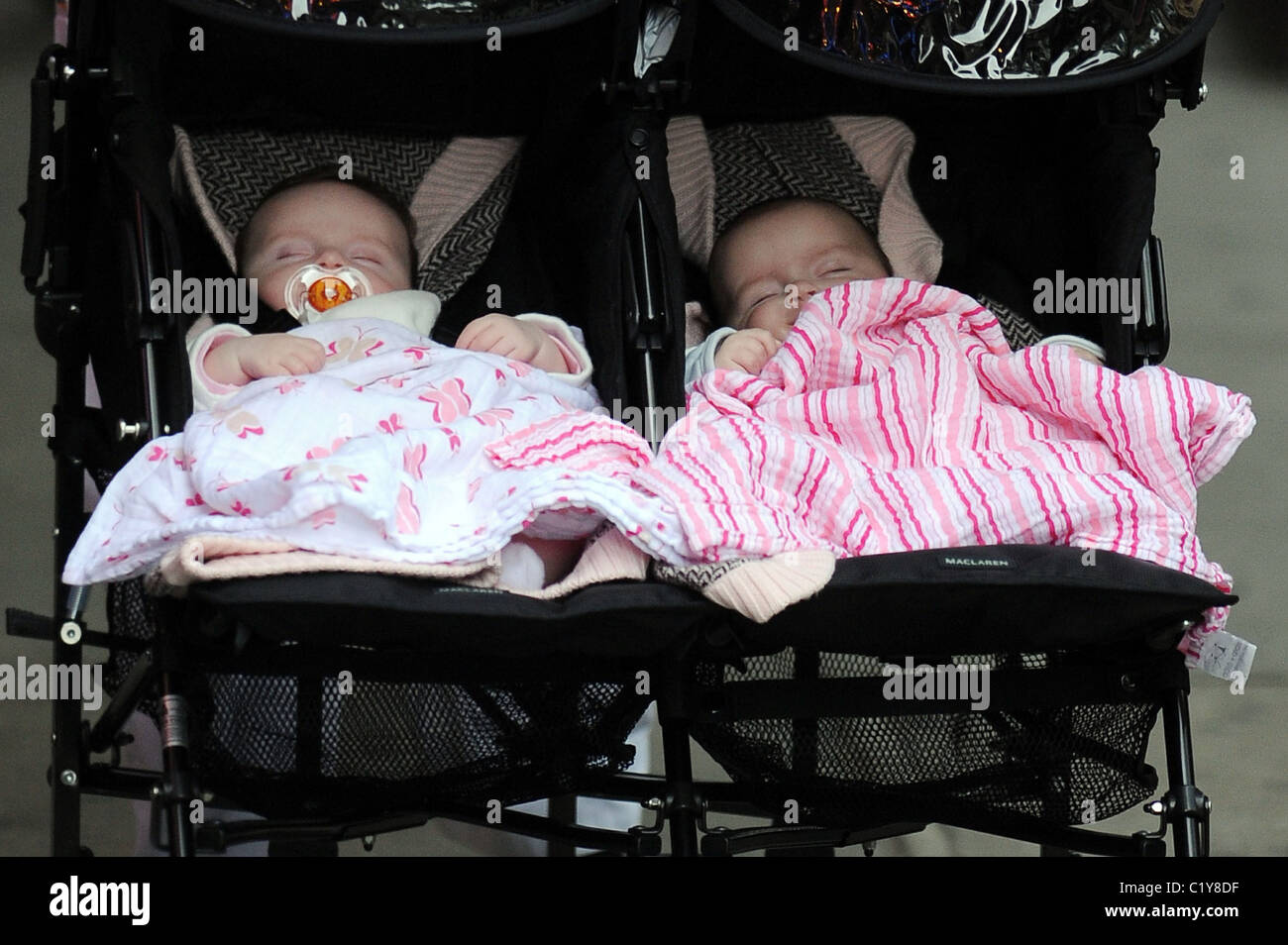 The twin daughters of Sarah Jessica Parker and Matthew Broderick ...
