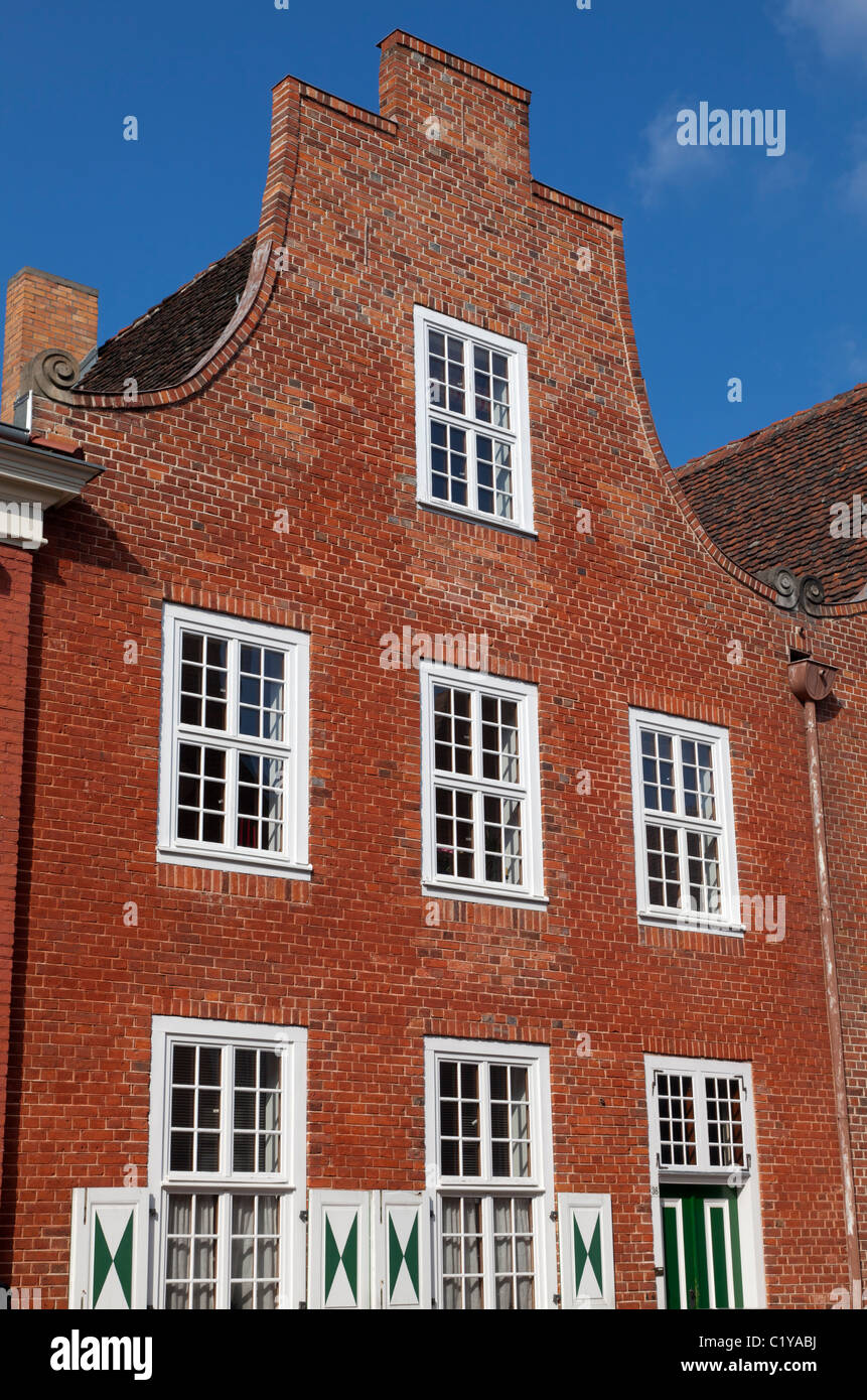 Typical dutch buildings hi-res stock photography and images - Alamy