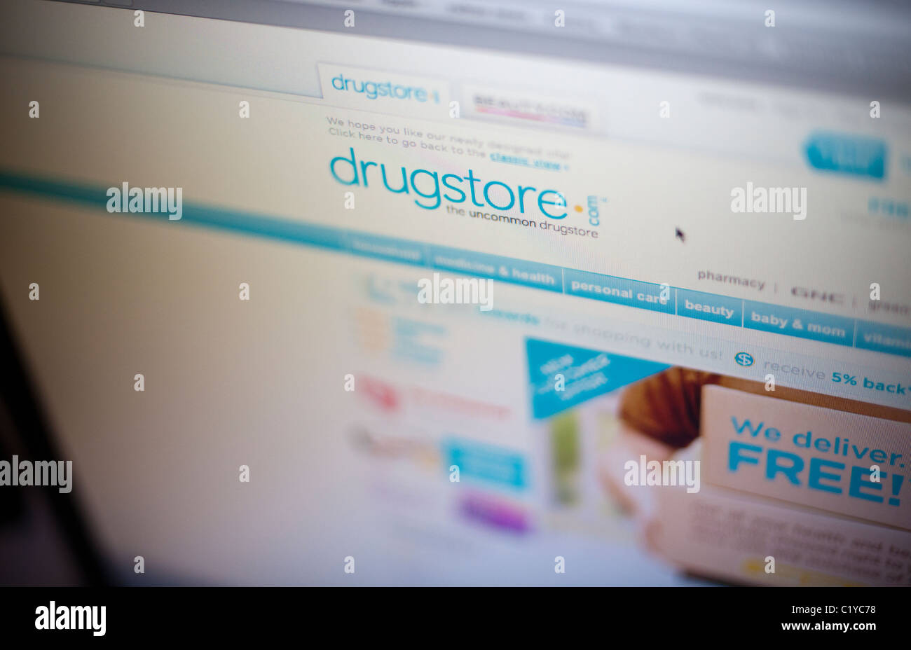 Walgreens employee hi-res stock photography and images - Alamy