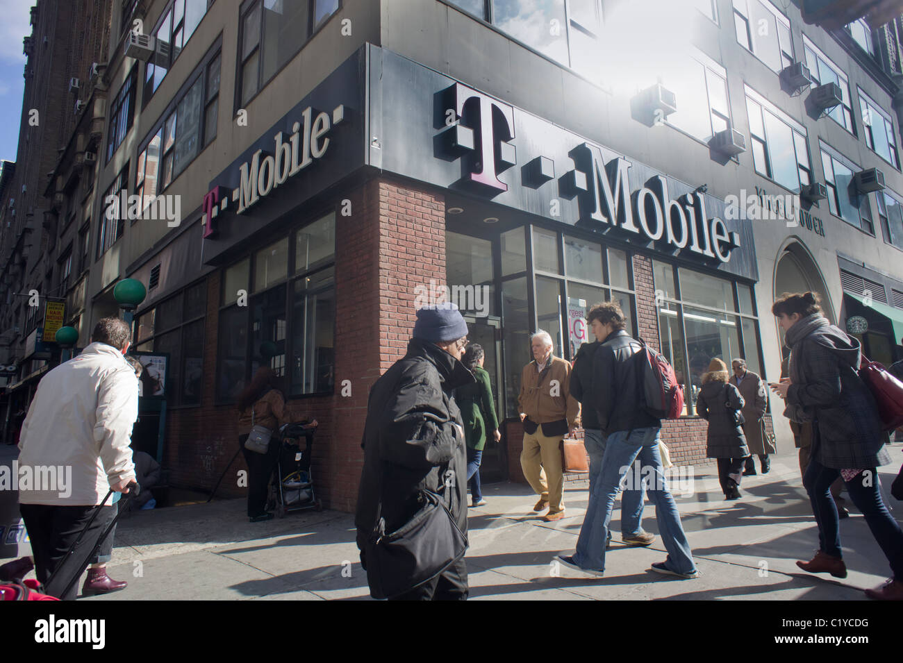 Deutsche telekom t mobile hi-res stock photography and images - Alamy