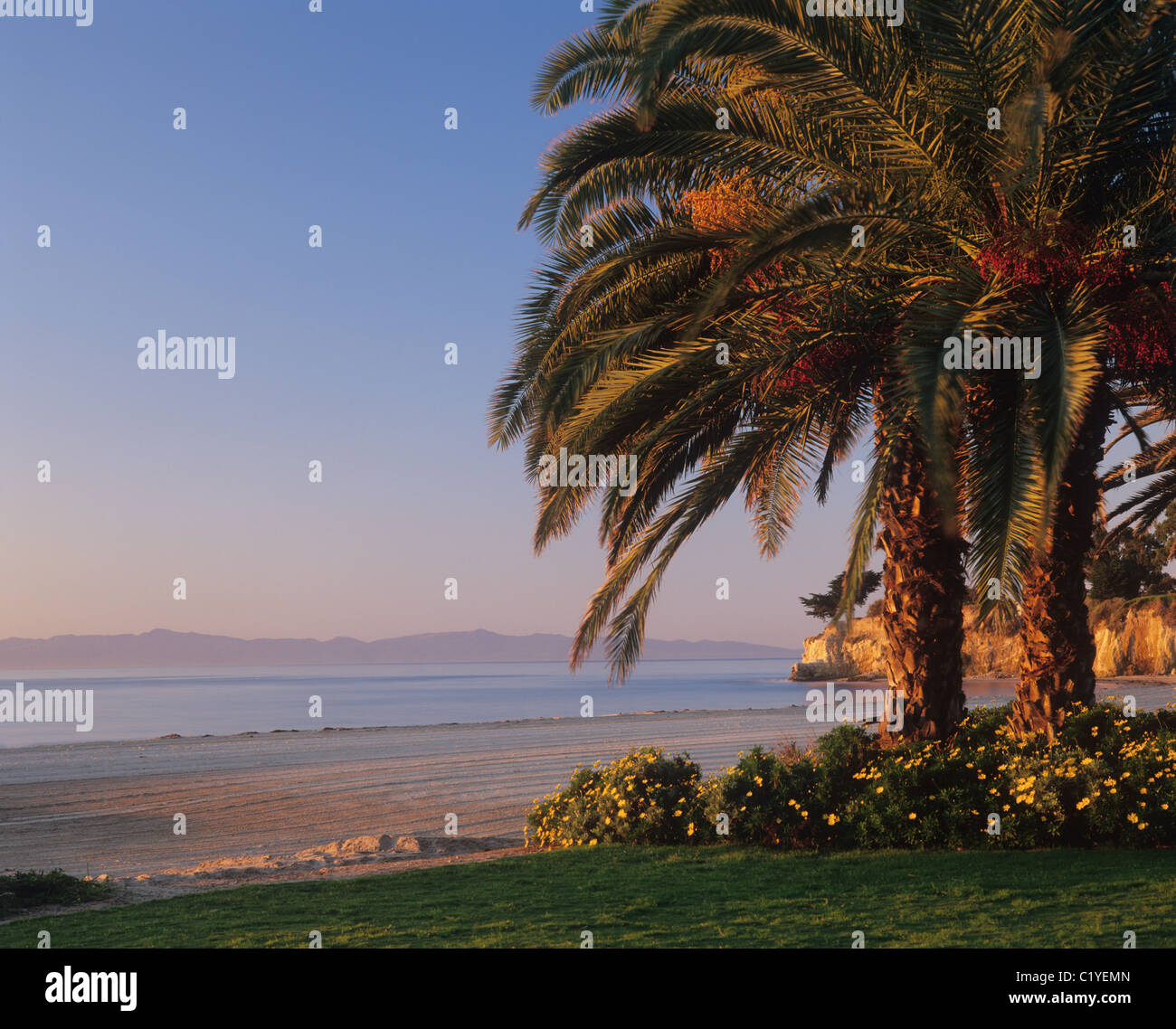 Sunrise Leadbetter Beach Santa Barbara California Stock Photo - Alamy
