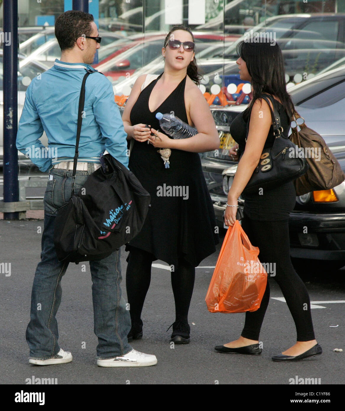 Belt natalie cassidy 090909 hi-res stock photography and images - Alamy