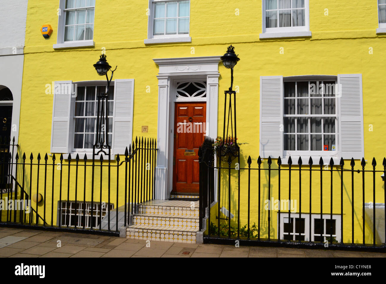 The "Yellow House", Knightsbridge Village, London Stock Photo - Alamy