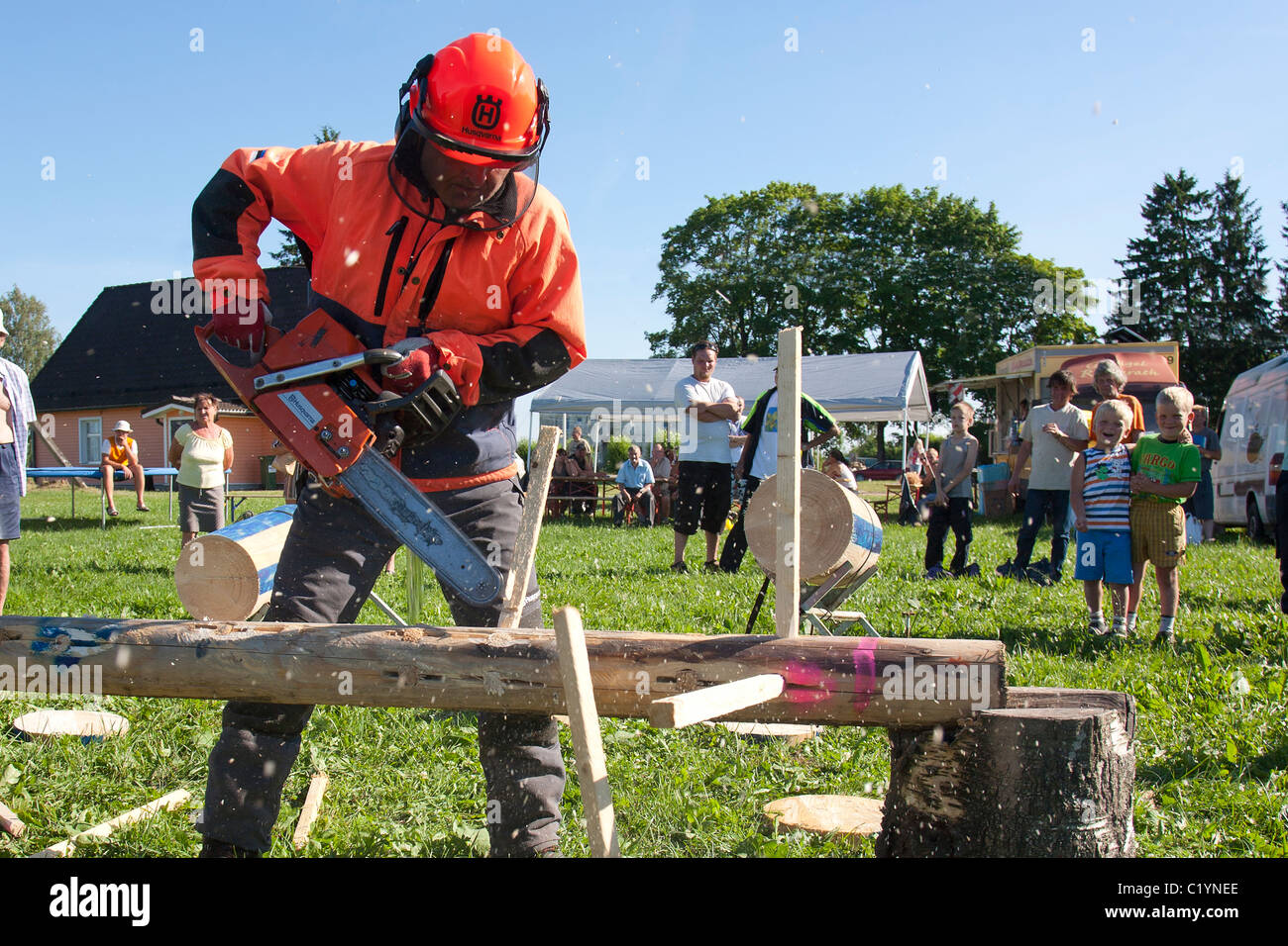 Lumberjack skills hi-res stock photography and images - Alamy