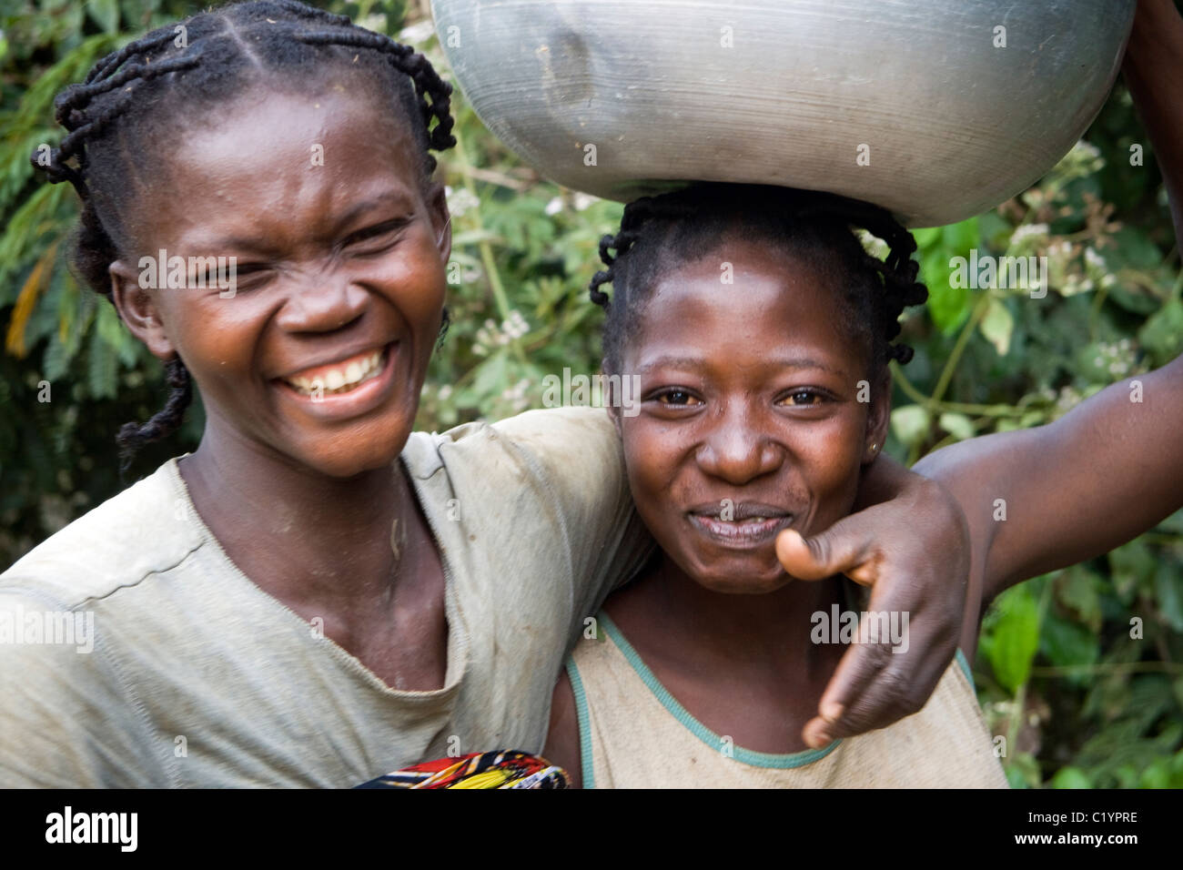 Ubangi river congo pot hi-res stock photography and images - Alamy