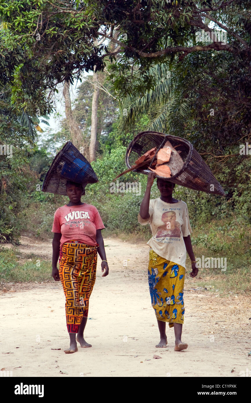 Smiling women, Betou,Ubangi River,Republic of Congo Stock Photo - Alamy