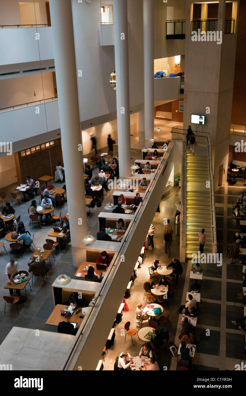 The british library interior hi-res stock photography and images - Alamy