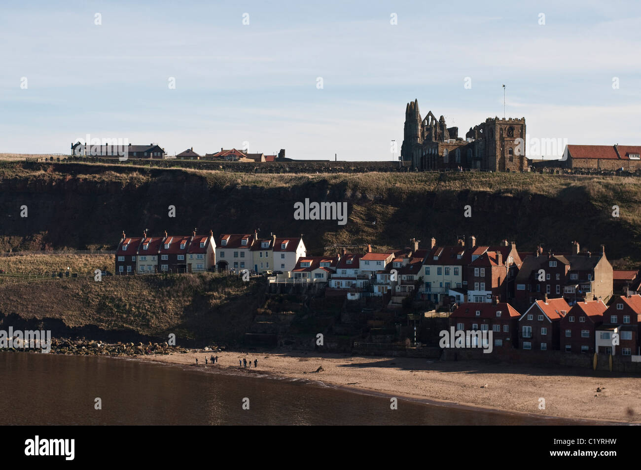 Whitby cliffs hi-res stock photography and images - Alamy