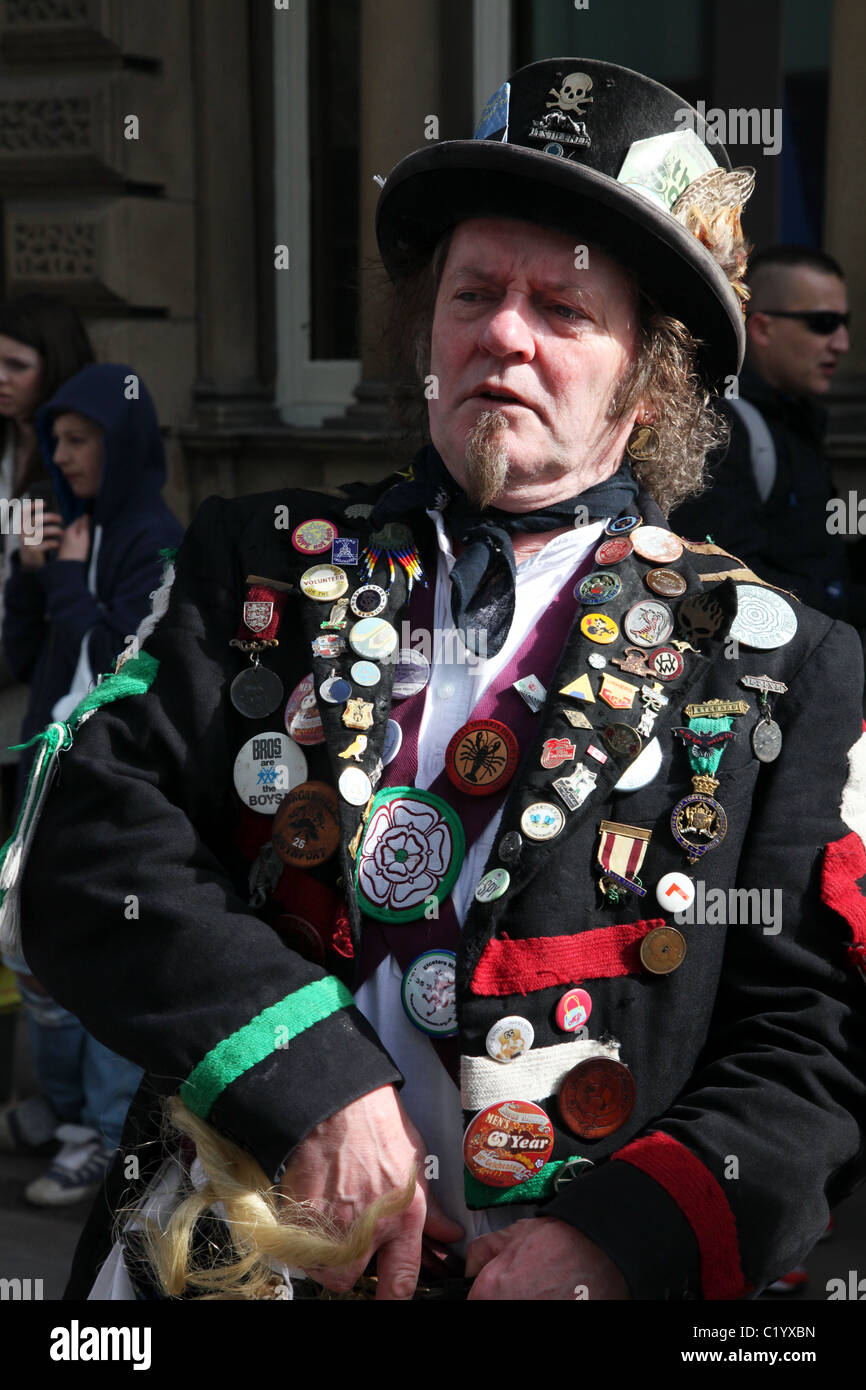 Morris Dancers British Traditional Folk Dancing Stock Photo - Alamy