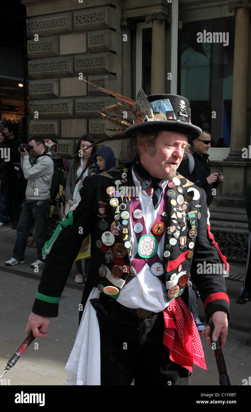 Morris Dancers British Traditional Folk Dancing Stock Photo - Alamy