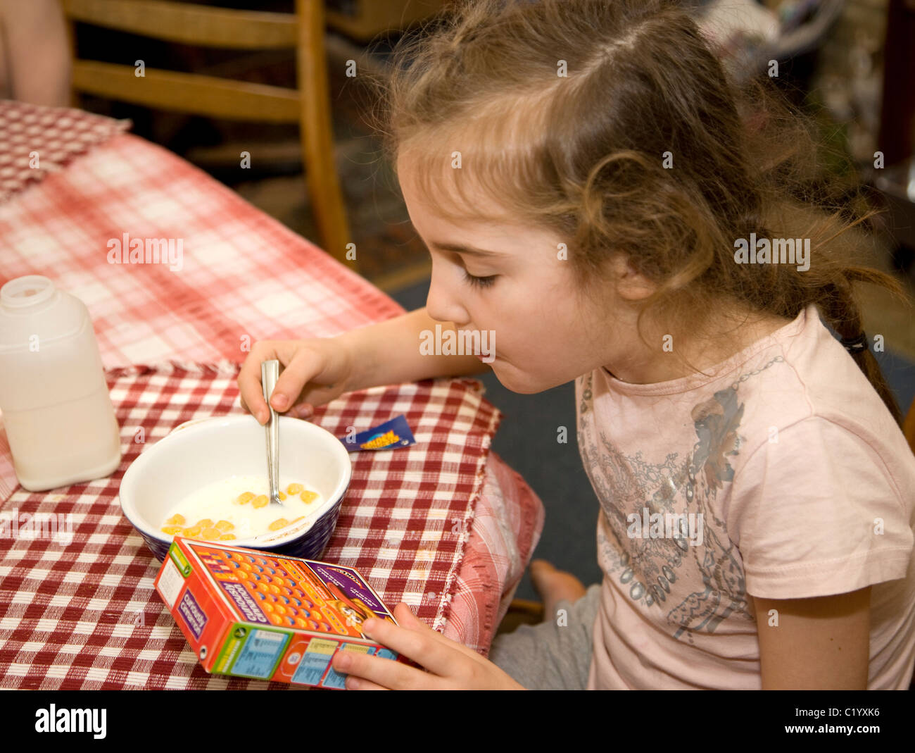 Cereal eating box hi-res stock photography and images - Alamy