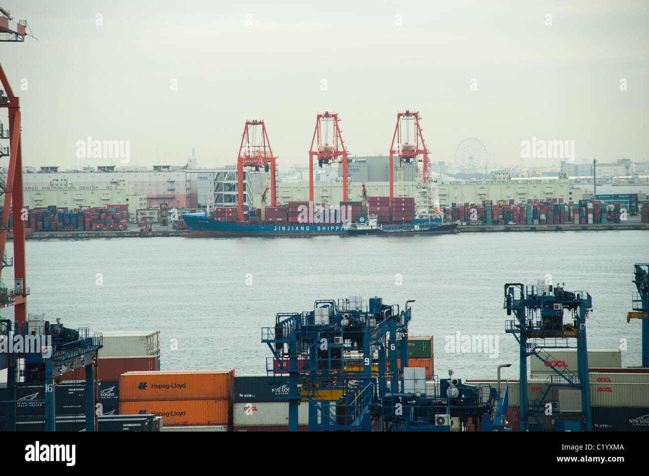 Bulk carrier ship japan hi-res stock photography and images - Alamy