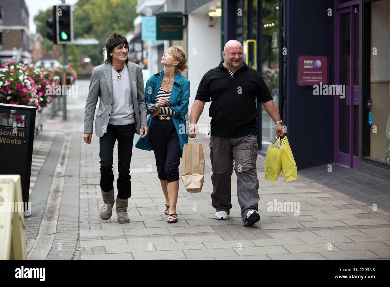 Ronnie Wood and Ekaterina Ivanova go shopping for Ronnie's newly ...