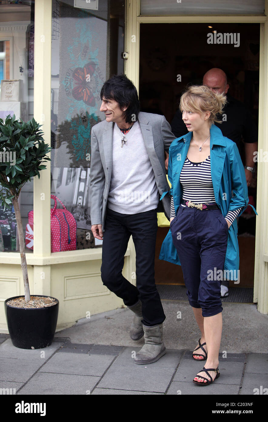 Ronnie Wood and Ekaterina Ivanova go shopping for Ronnie's newly ...
